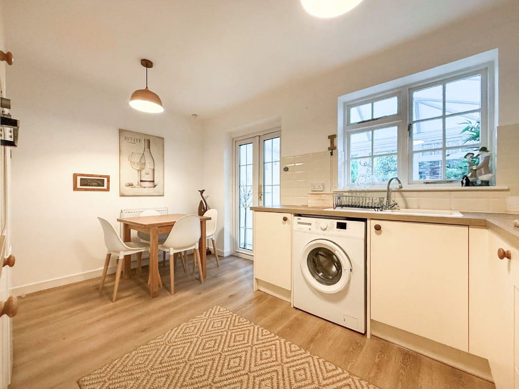 2 bed detached house for sale in Faulds Gardens, Baillieston, Glasgow ...